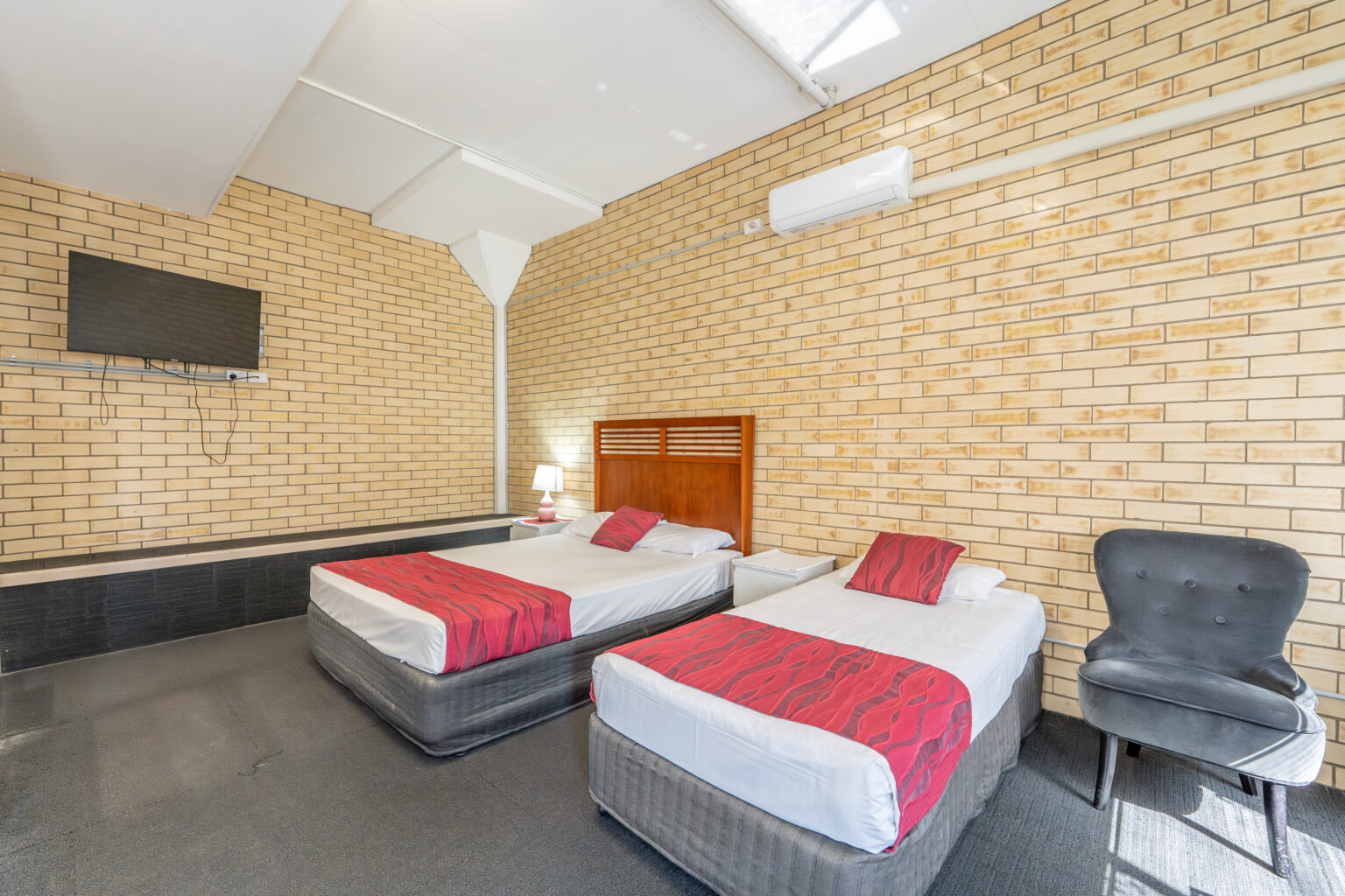 Accommodation - Acacia Ridge Hotel